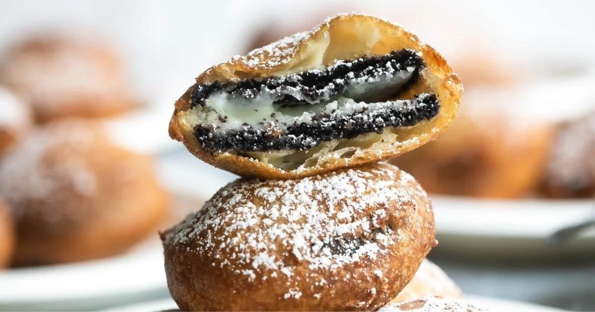 Deep fried Oreo recipe- the perfect carnival-style fried Oreo recipe ...