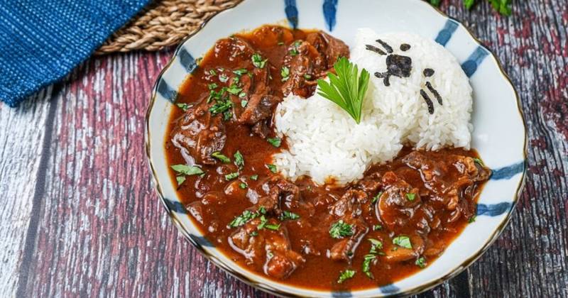 Authentic Japanese Hayashi Rice Recipe - Craving Foodies