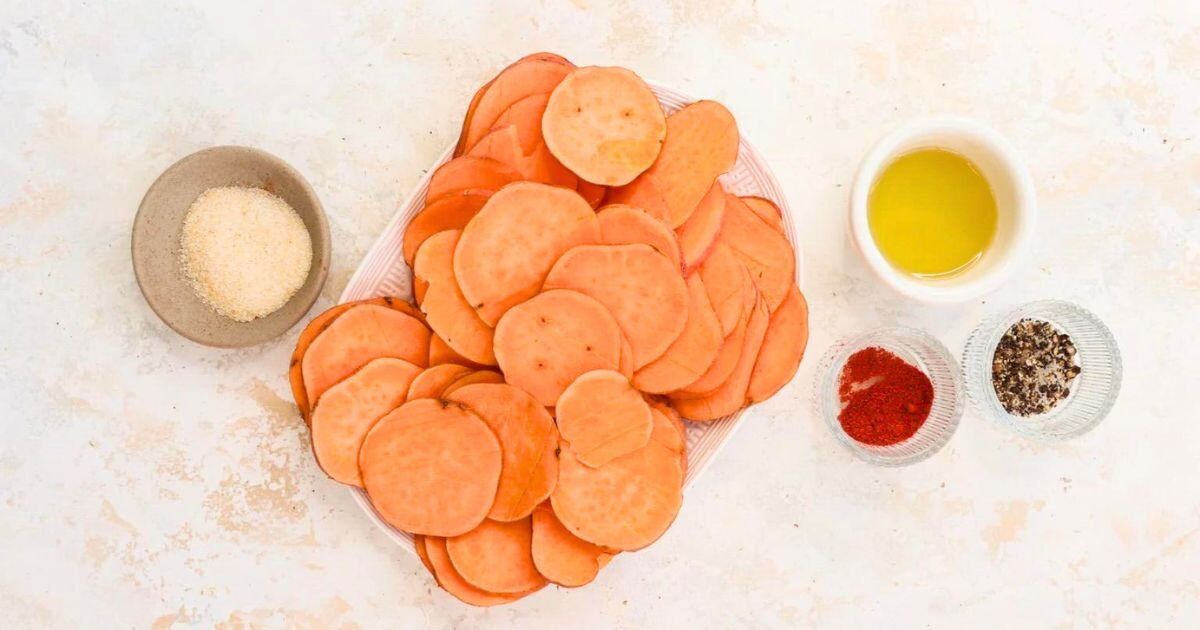 Sweet Potato Chips Recipe: 1 Bowl Full Of Crispy Yellow Wonder ...